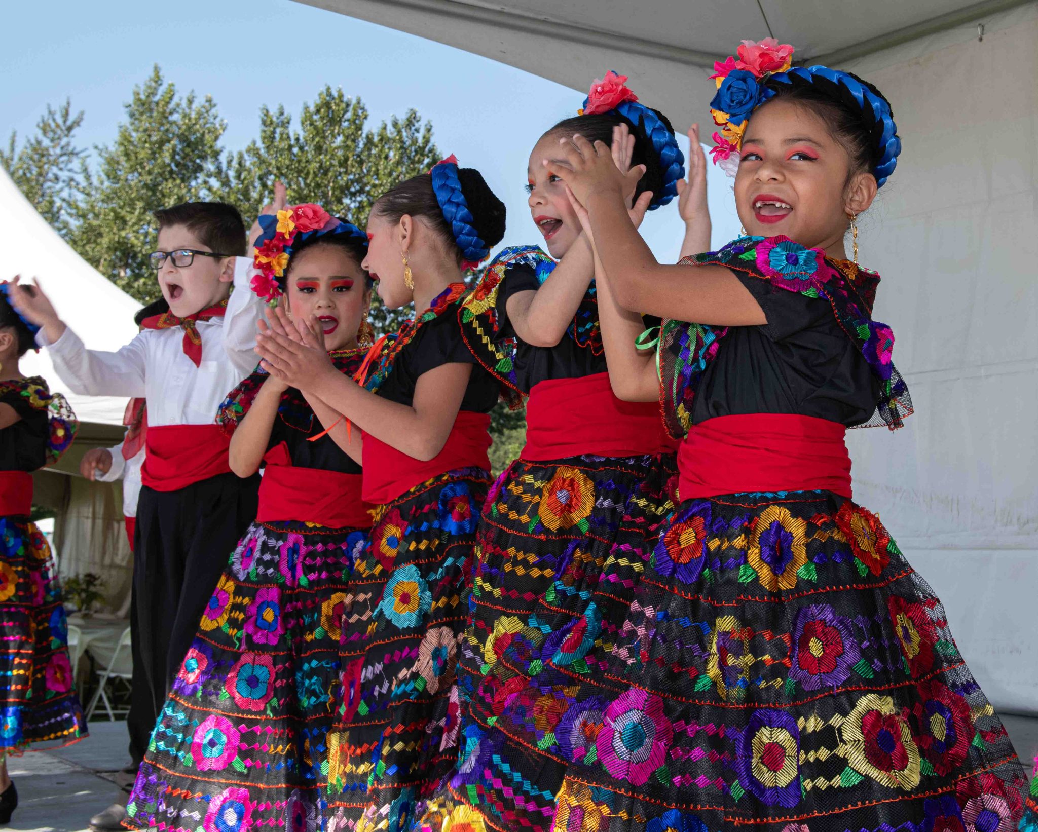 PHOTOS: Dancers at World Beat light up Riverfront Park - Salem Reporter