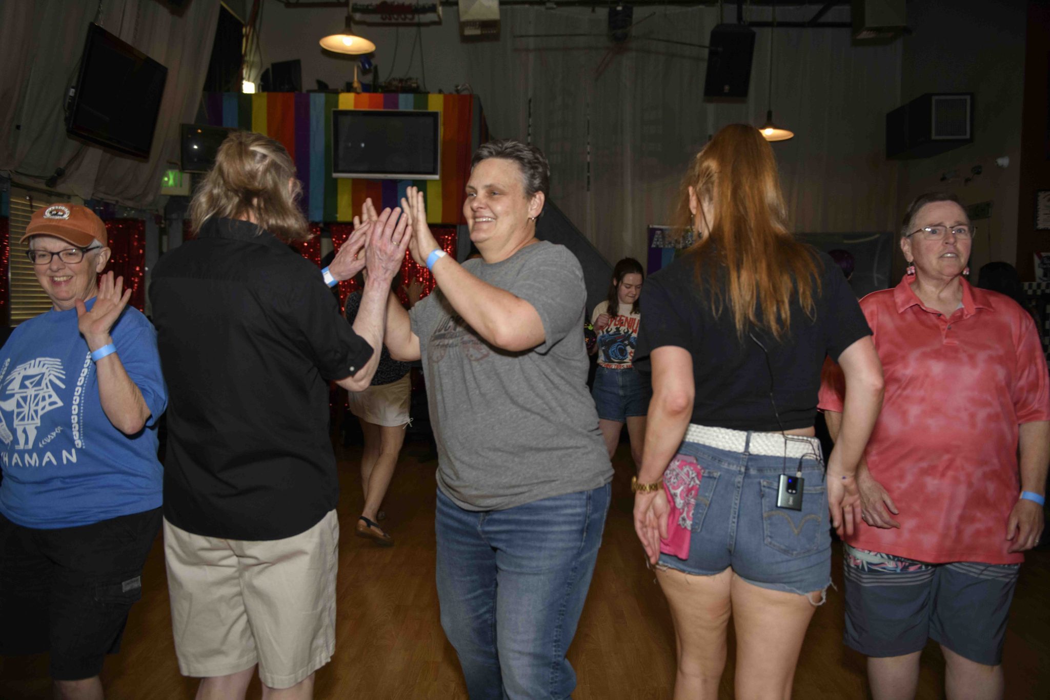 PHOTOS: Line dancing comes to Salem's gay bar - Salem Reporter