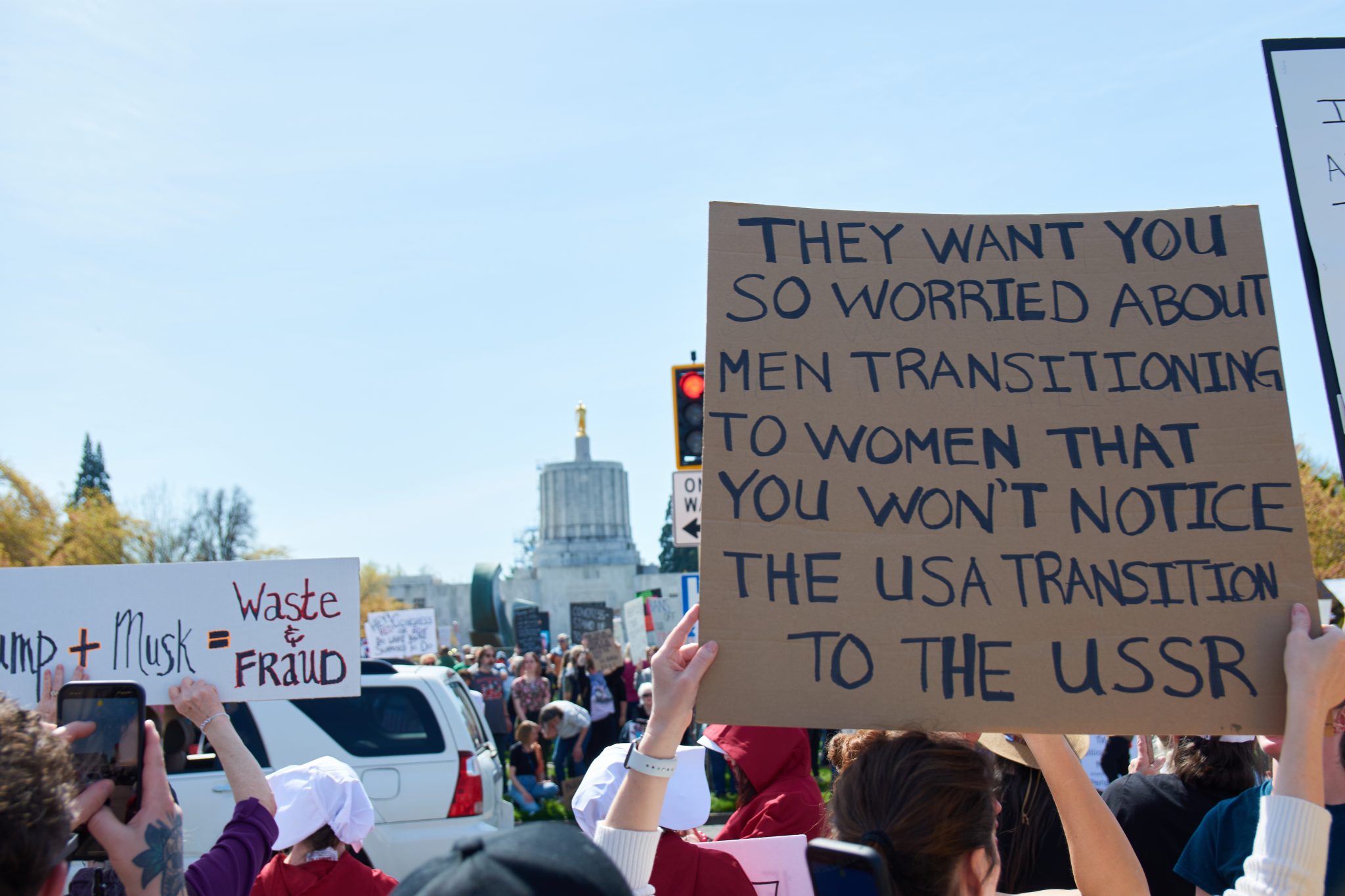 PHOTOS: Thousands join Salem "Hands Off" demonstration - Salem Reporter