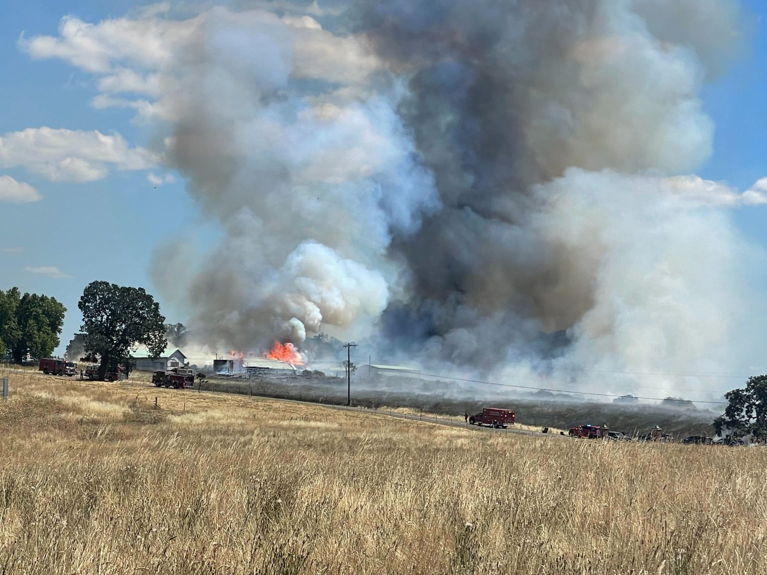UPDATED: Crews stop advance of Turner Road fire - Salem Reporter