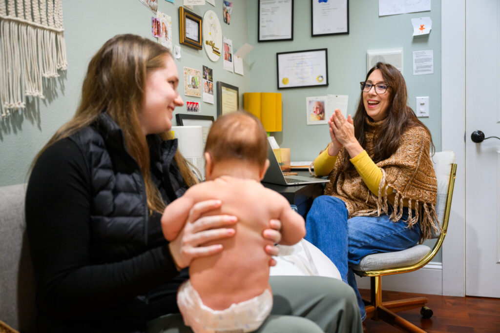 Doulas are burning out on Oregon’s Medicaid pay problems - Salem Reporter